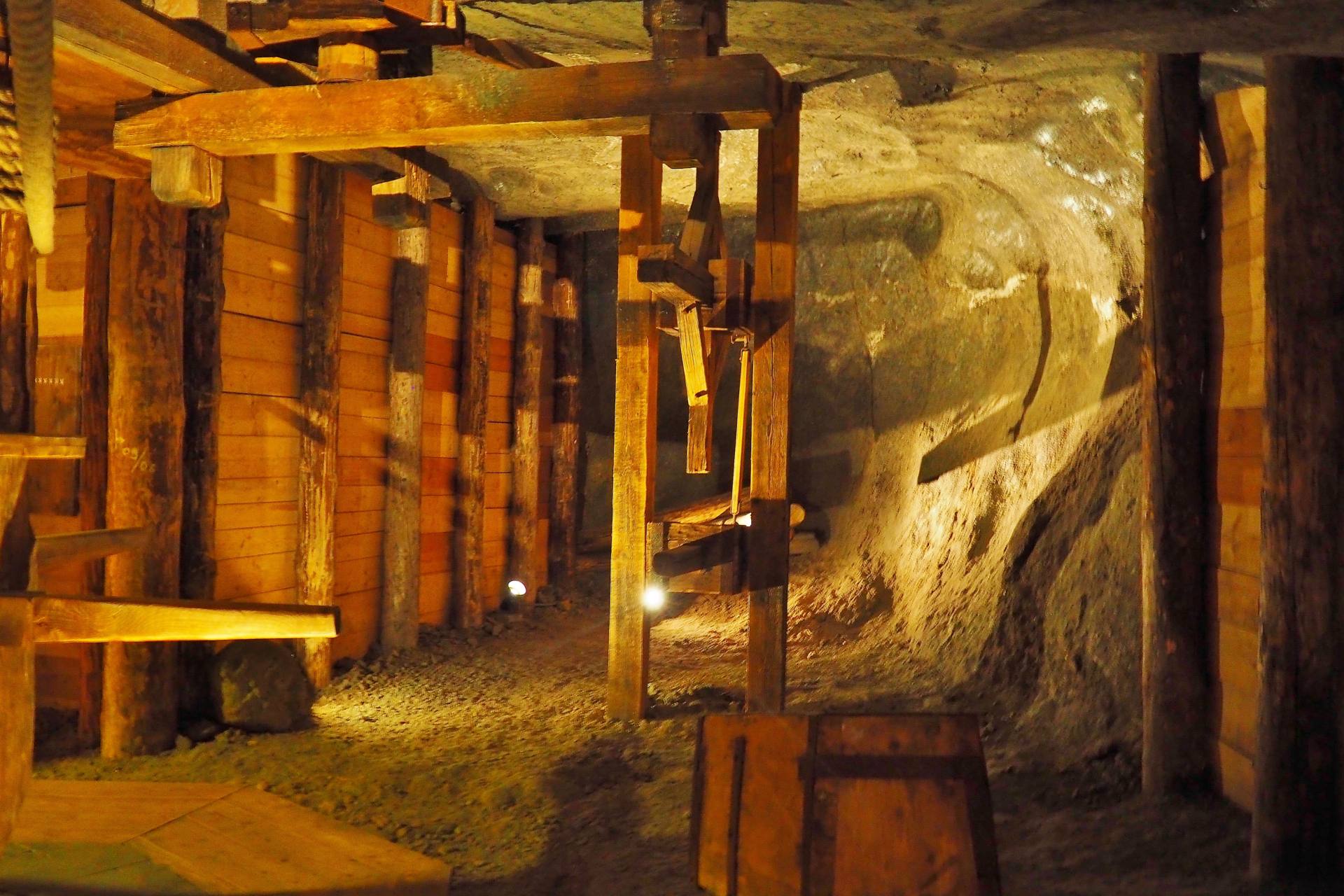 emma-victoria-stokes-krakow-salt-mines | Emma Victoria Stokes