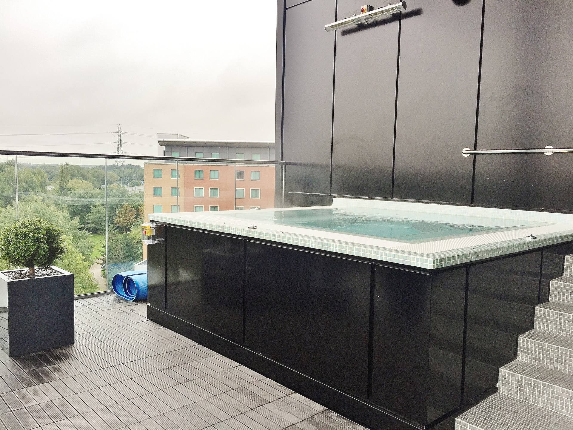the-genting-hotel-resorts-world-emma-victoria-stokes-santai-spa-outside ...