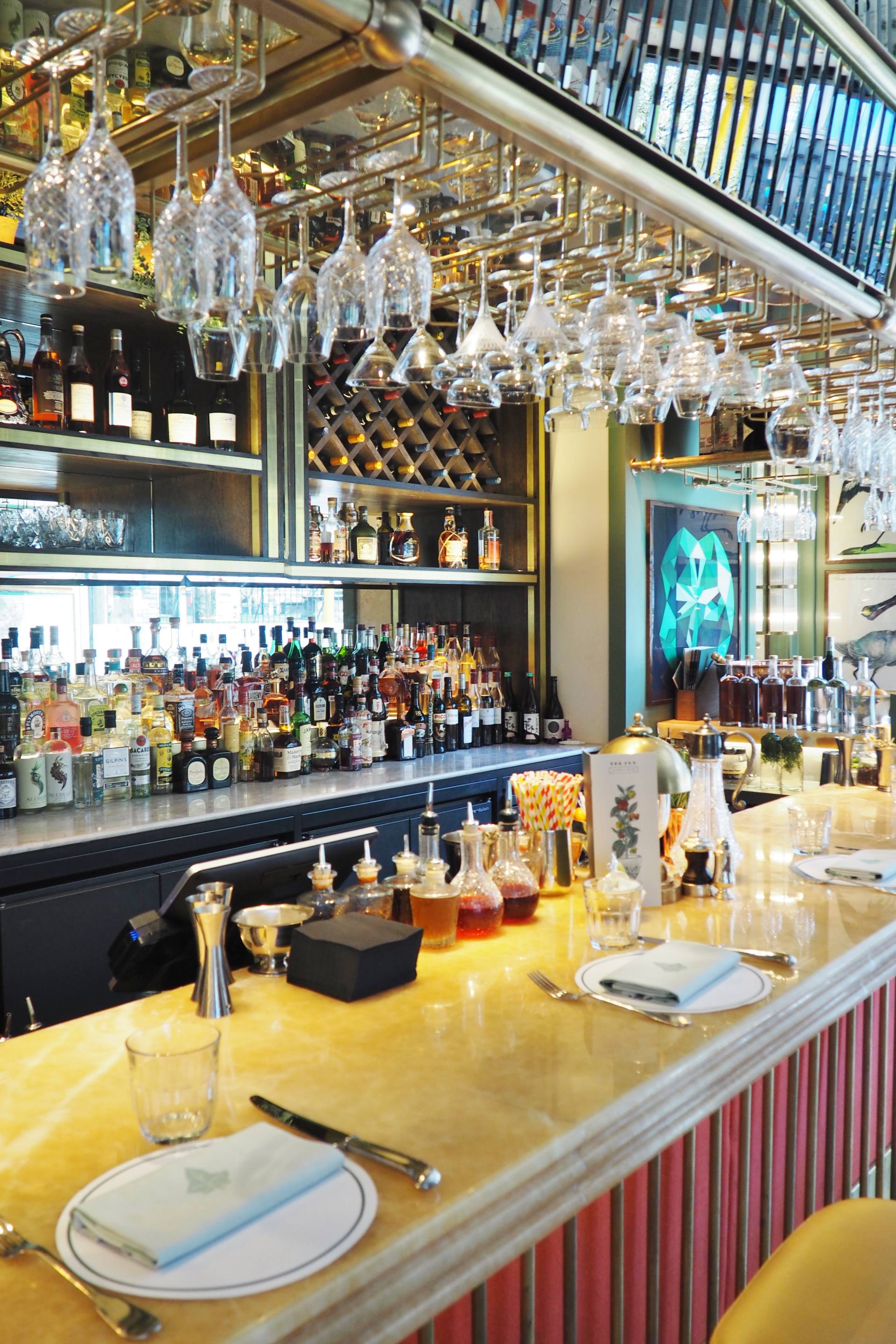 Emma-Victoria-Stokes-The-Ivy-Birmingham-Bar | Emma Victoria Stokes