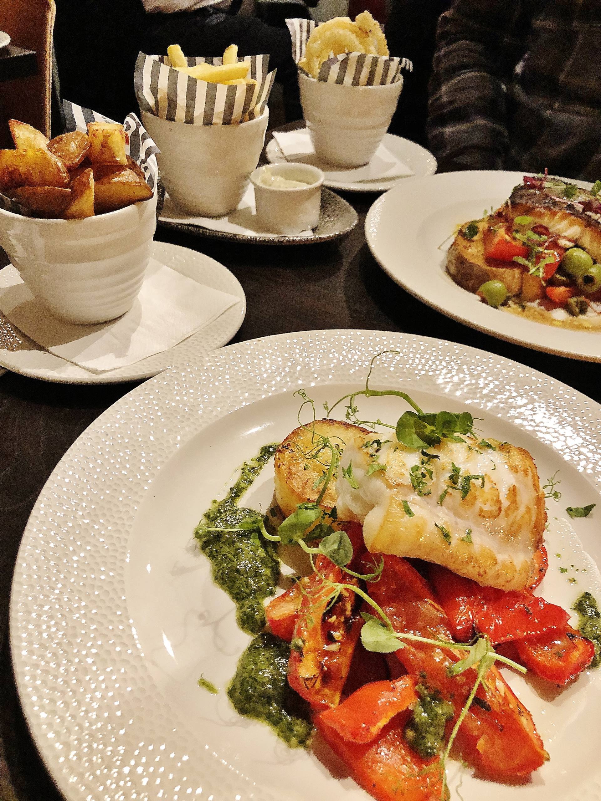 The Boot Inn, Studley - Premium Country Pub Dining Experience